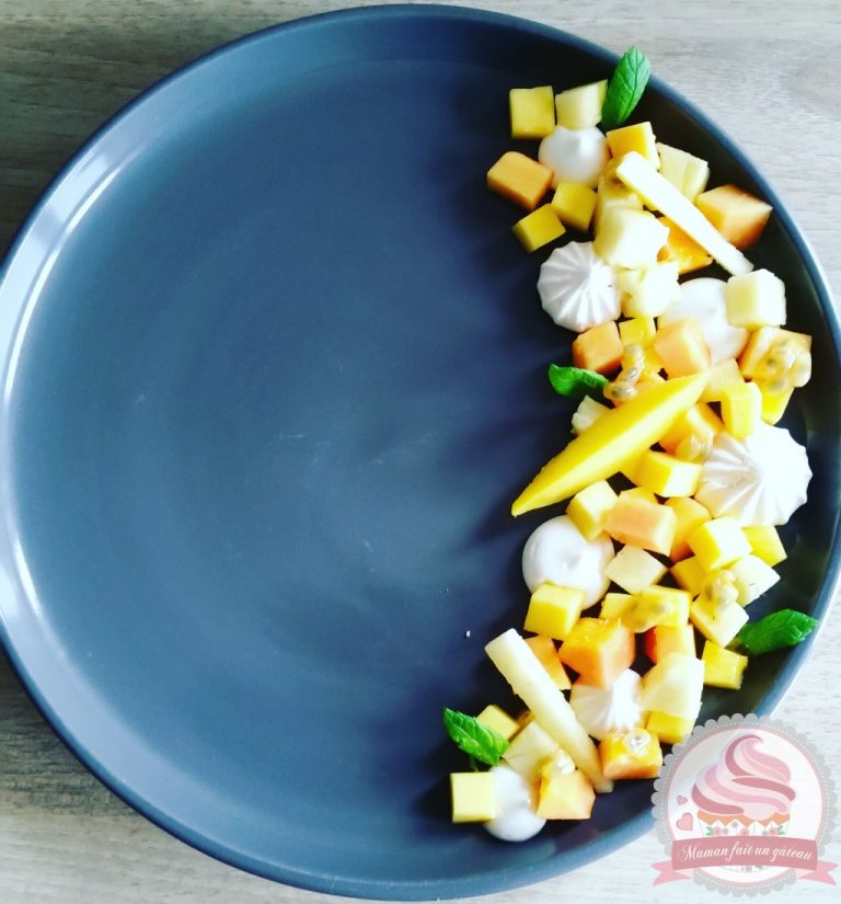 Brunoise de fruits exotiques, coulis de mangue et crémeux de coco ...