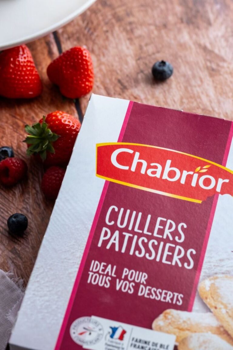 Charlotte cœur aux fruits rouges - Maman fait un gâteau